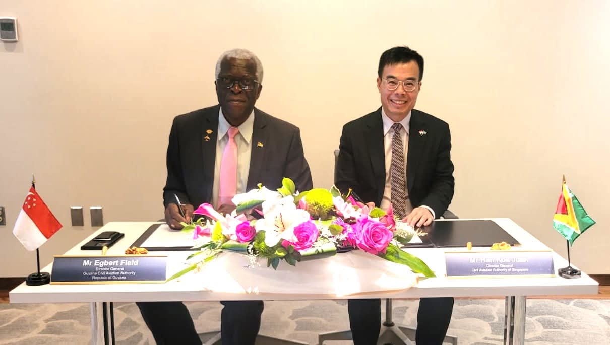 GCAA signs MoU with Singapore's Aviation Authority to promote ...
